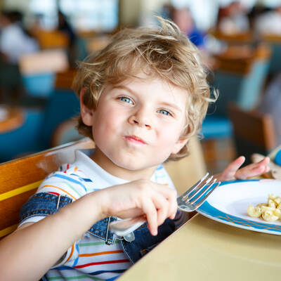 Die Mensa als kulturelle Arena der SchülerInnen